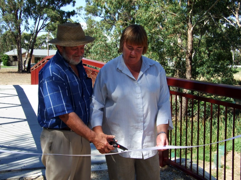 Official Opening of Red Footbridge, Honeysuckle Creek 2008 - Tim Mahar ...